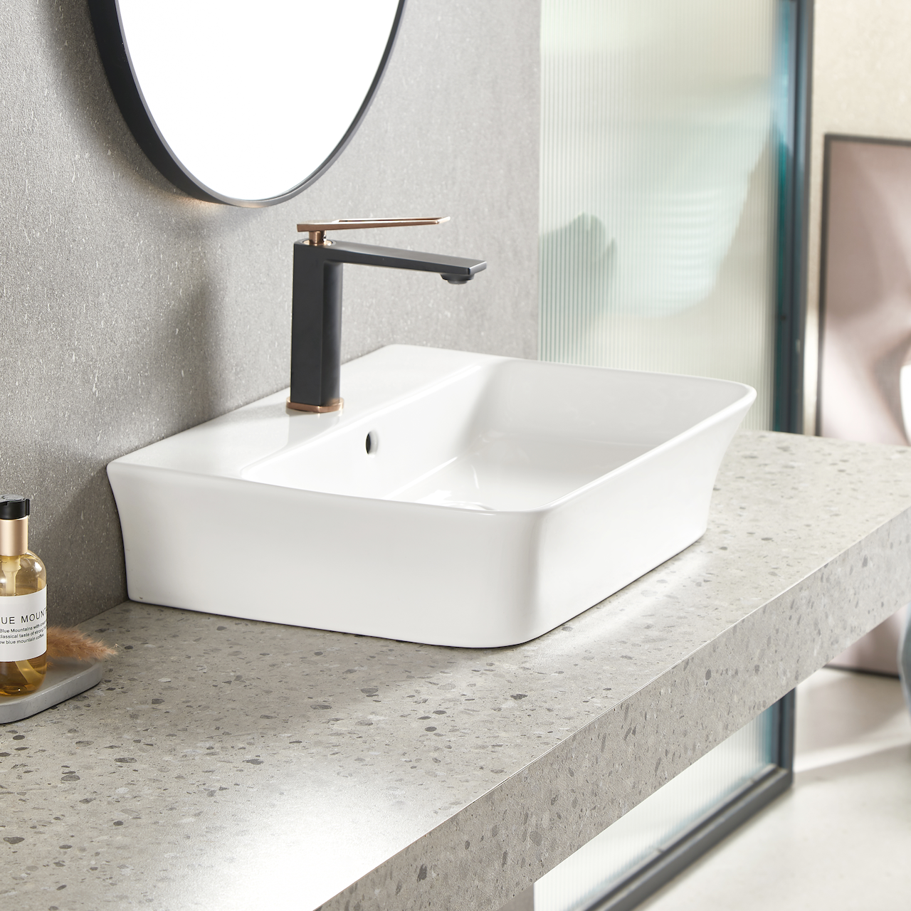 LIND DESIGN SERVANT THIN 1300 56 CM | Megaflis.no